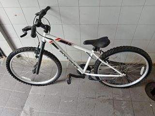 White Mountain Bike with Rear Rack, Sports Equipment, Bicycles & Parts ...