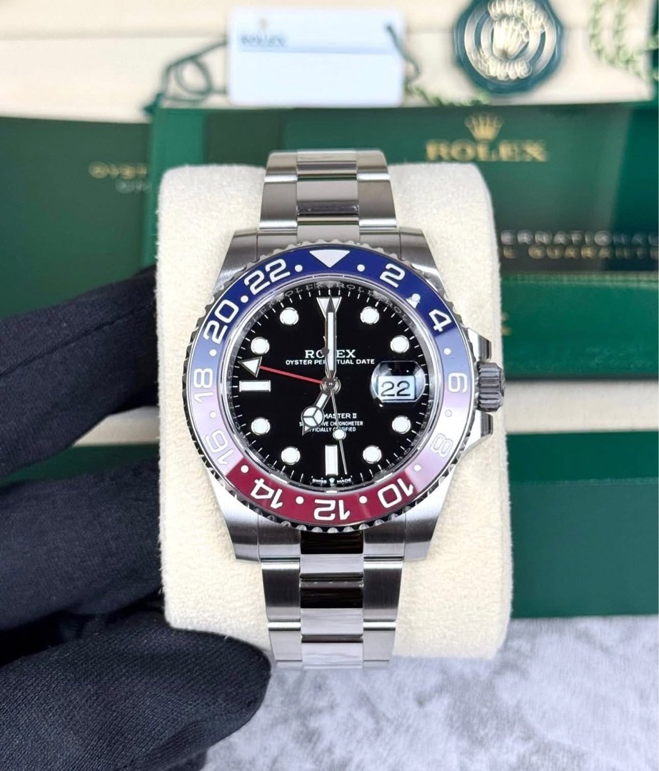 Rolex GMT Master II Pepsi Oyster 2025, Luxury, Watches on Carousell