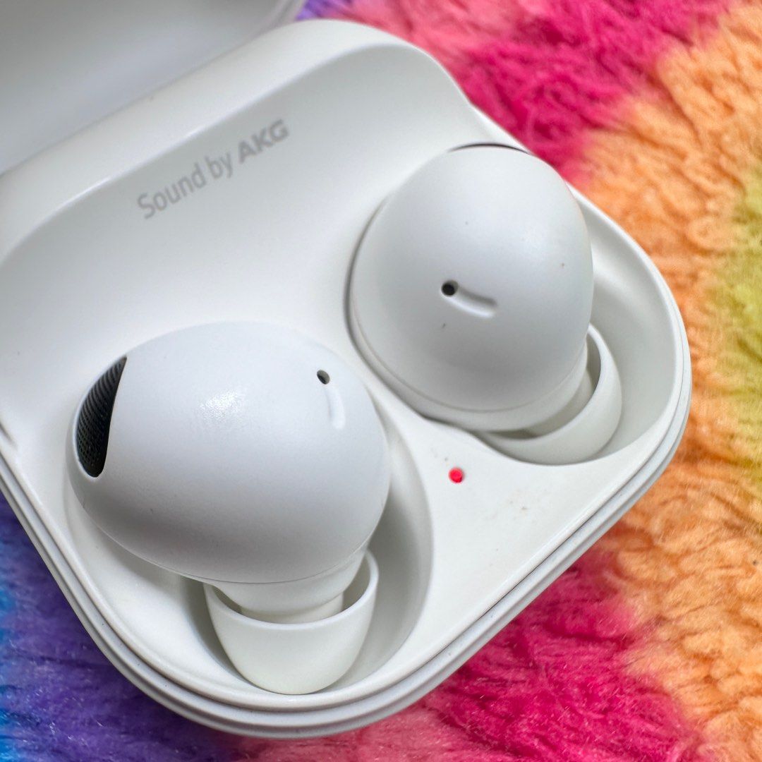 🌈PRISTINE🌈Galaxy Buds 2 Pro White🌈, Audio, Earphones on Carousell