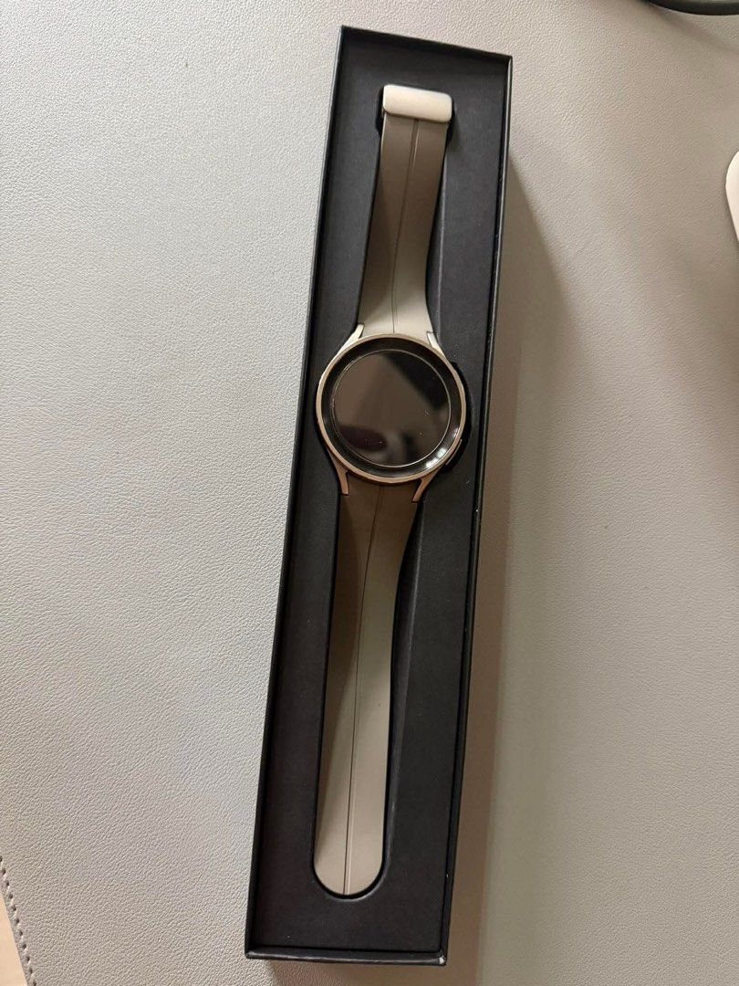 Samsungw Galaxy Watch 5 Pro – Gray Titanium (Excellent Battery ...