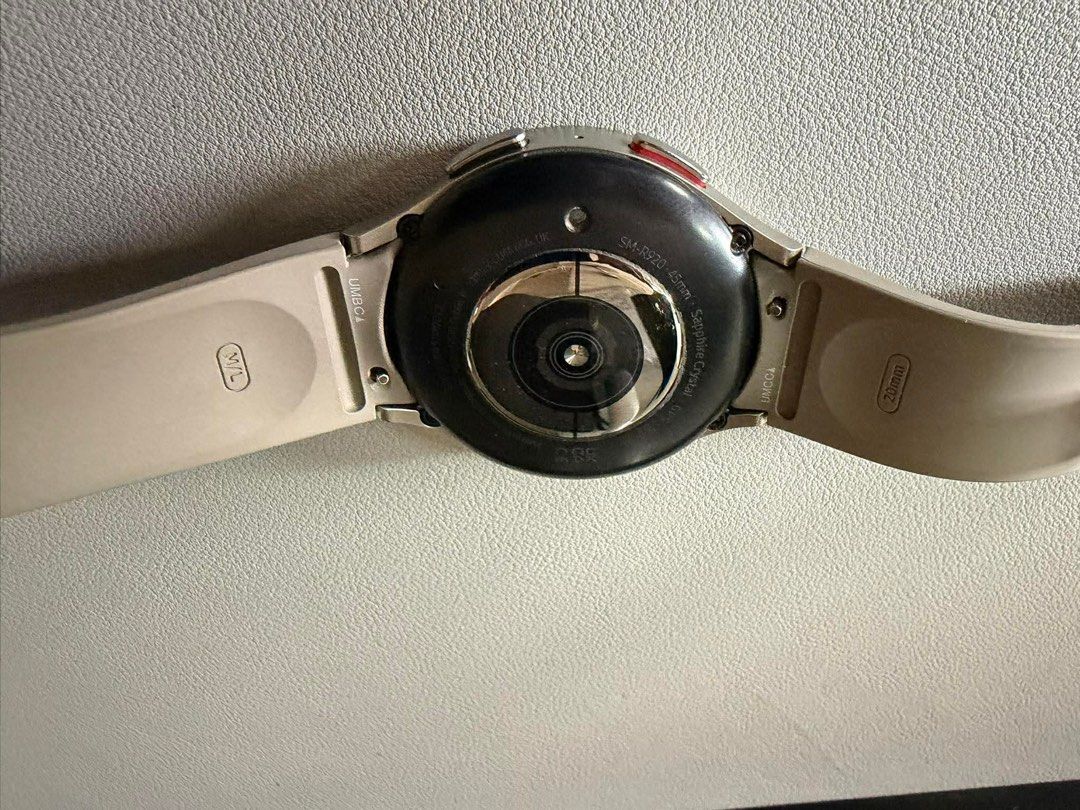 Samsungw Galaxy Watch 5 Pro – Gray Titanium (Excellent Battery ...