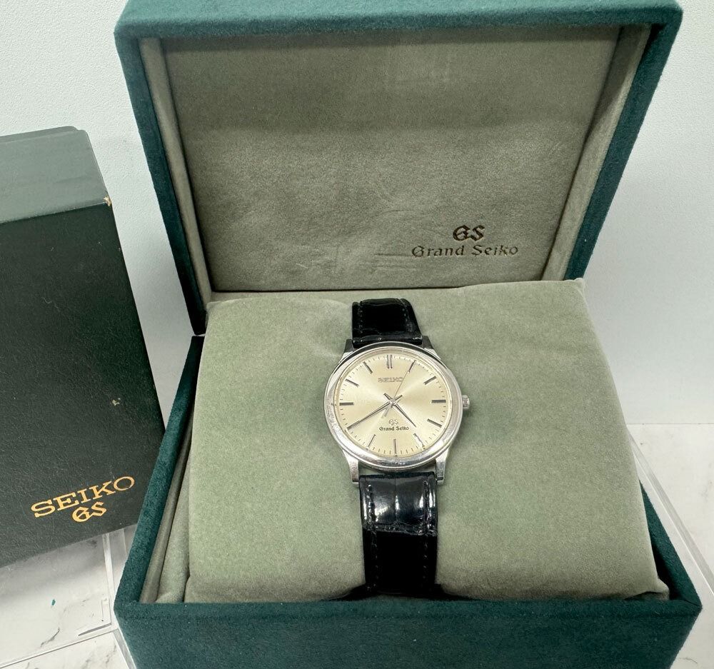 Seiko Grand Seiko Men's Watch, Working Quartz Movement, Box Included ...