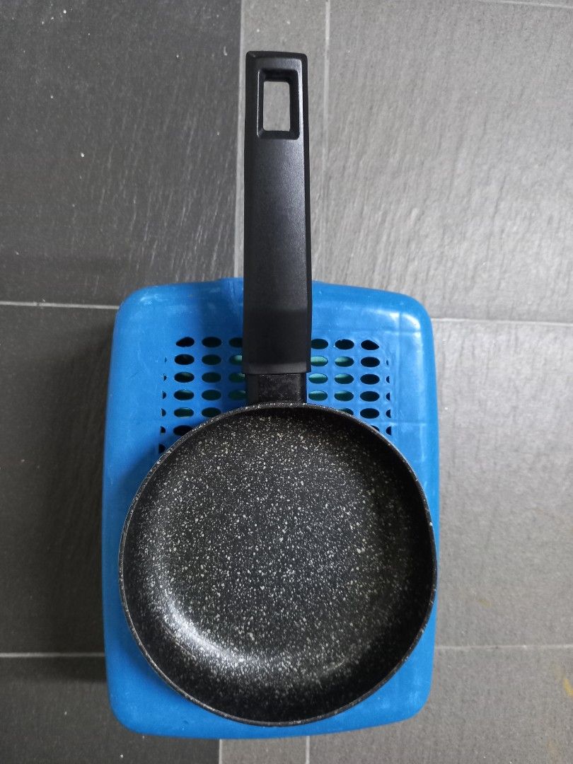 Shogun Japan Non-Stick Frying Pan, Furniture & Home Living, Kitchenware ...