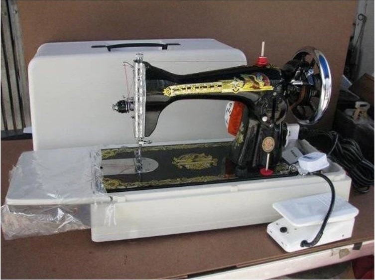 Singer Traditional Sewing Machine + Portable Box + Motorized, TV & Home ...