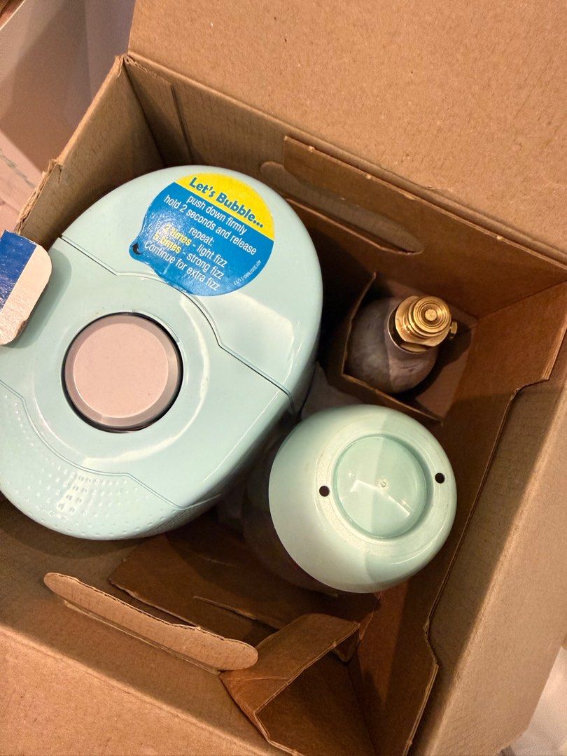 SodaStream Spirit Icy Blue Sparkling Water Maker, TV & Home Appliances ...