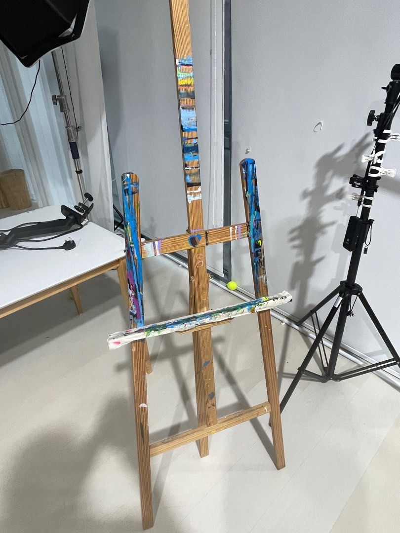 Standing easel stand, Hobbies & Toys, Stationery & Craft, Craft ...