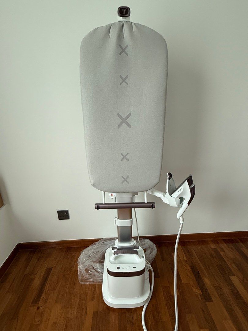 Tefal IXEO Vision All-in-One Steaming Ironing Solution Garment Steamer ...