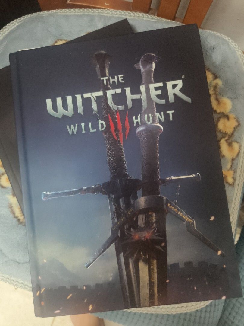 The Witcher 3: Wild Hunt - Official Game Guide, Hobbies & Toys, Books ...