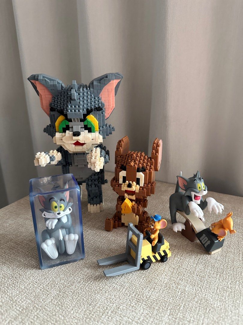 Tom and Jerry Figurines Set, Hobbies & Toys, Toys & Games on Carousell
