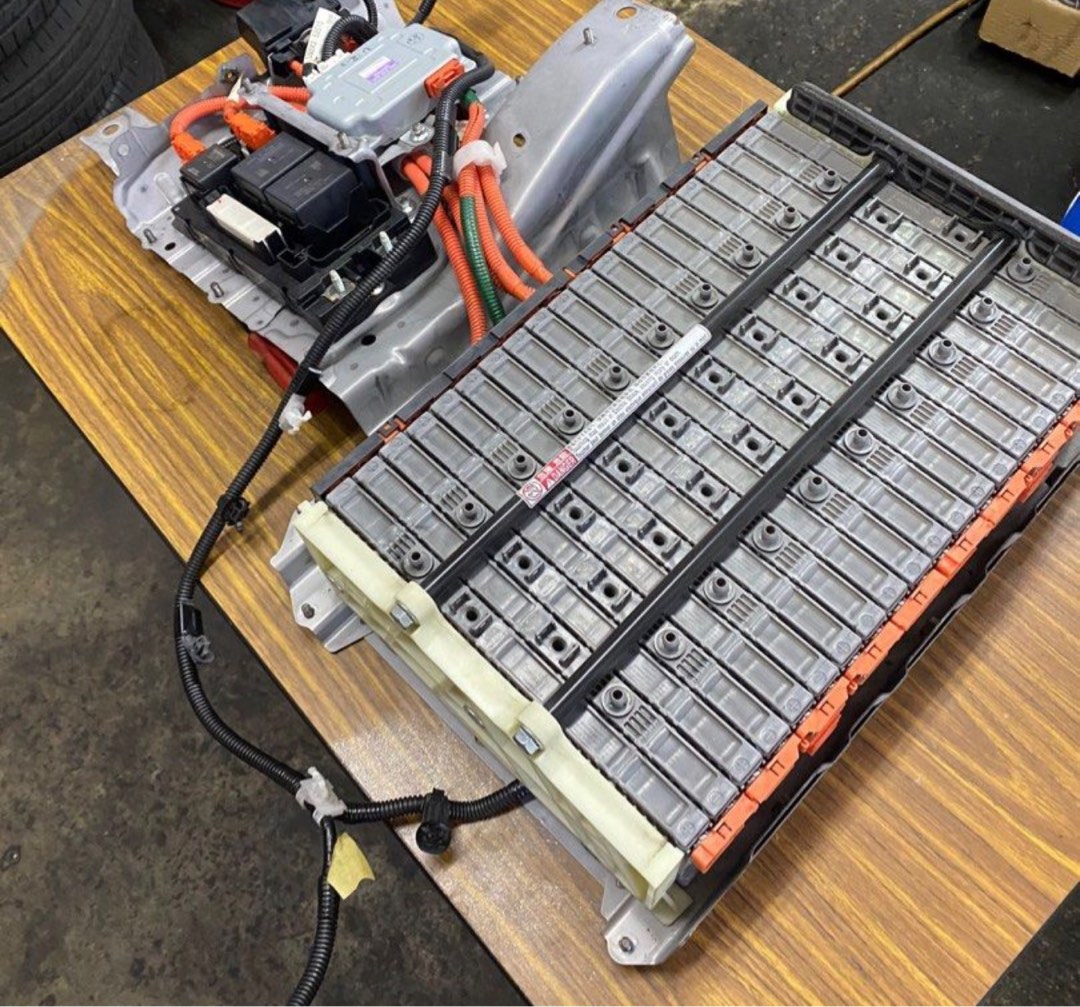 Toyota Noah Hybrid battery, Car Accessories, Car Workshops & Services ...