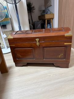 Vintage Wooden Bucket with Lid, Furniture & Home Living, Kitchenware ...
