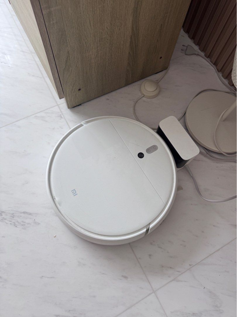 Xiaomi Mi Robot Vacuum Mop 1C, TV & Home Appliances, Vacuum Cleaner ...
