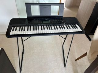 Yamaha PSR E433 Keyboard with Stand, Hobbies & Toys, Musical ...