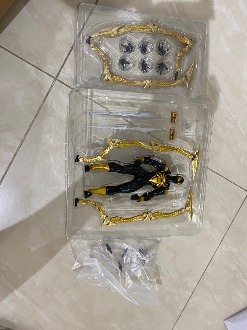 AMAZING YAMAGUCHI IRON SPIDER BLACK N GOLD VER., Hobbies & Toys, Toys ...