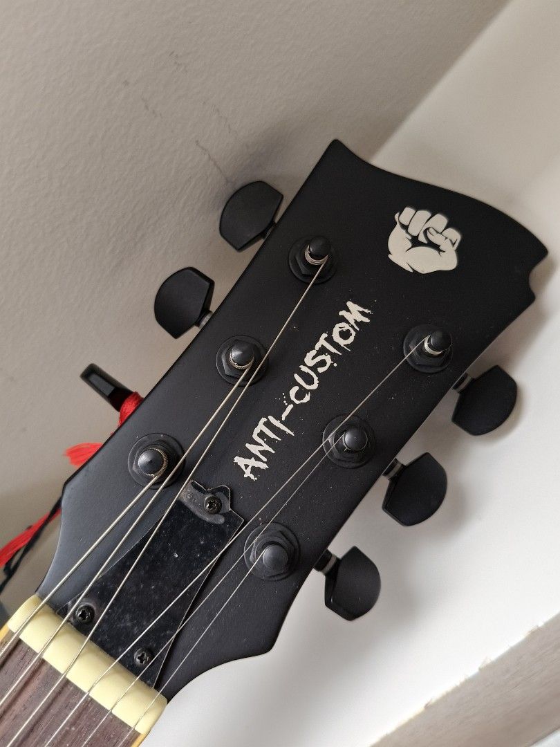 ASG Anti-Custom Electric Guitar with Skull Design, Hobbies & Toys ...