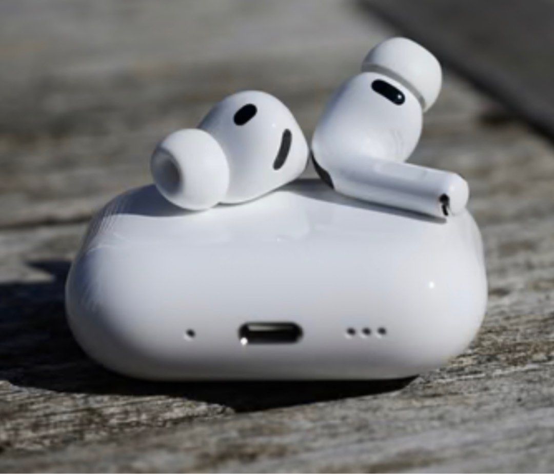 Apple AirPods Pro, Audio, Earphones on Carousell