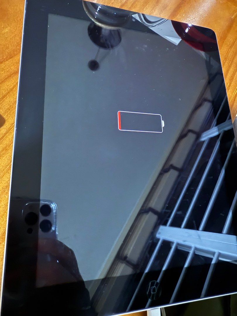 Apple iPad 4, Mobile Phones & Gadgets, Tablets, iPad on Carousell