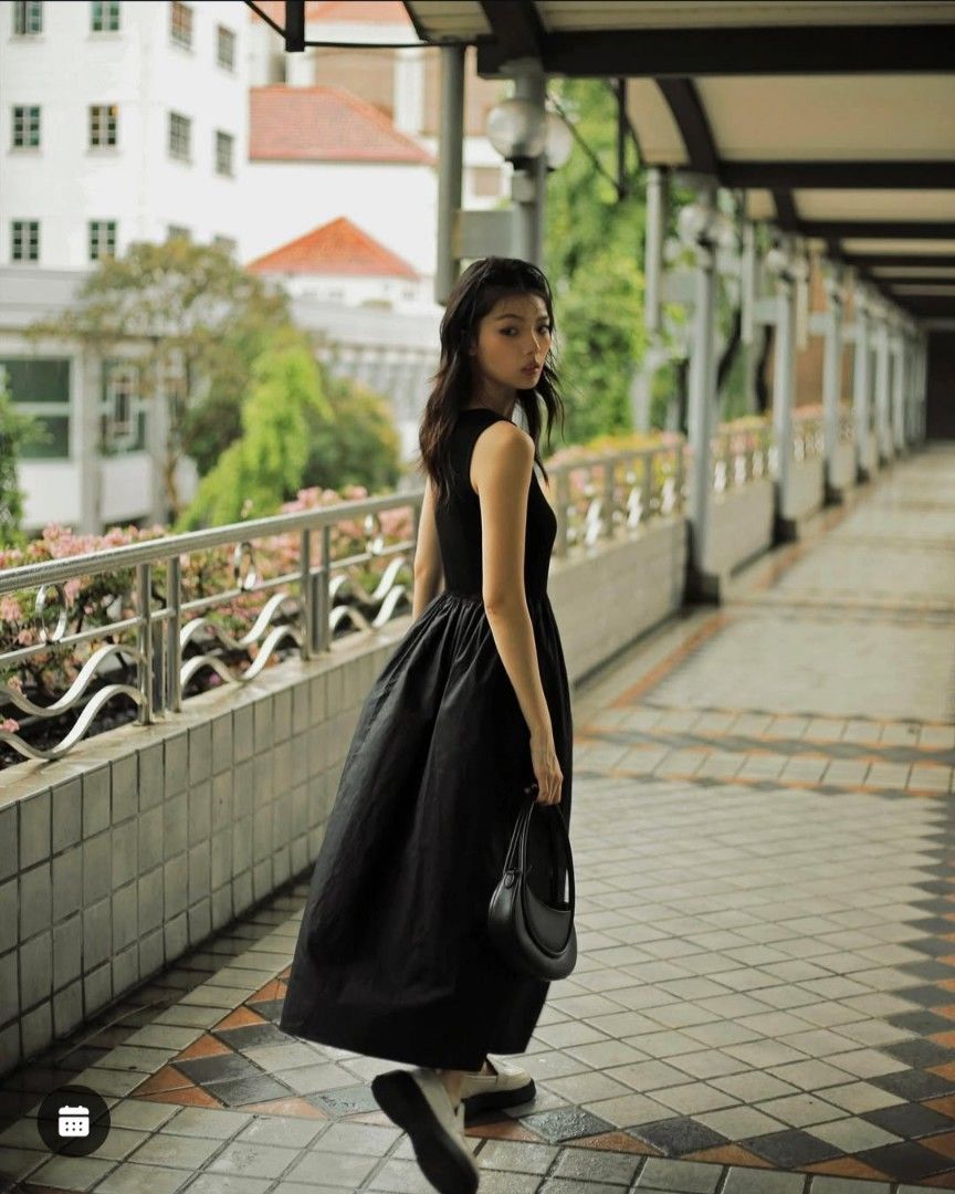 Arcade Dana Contrast Midi Dress, Women's Fashion, Dresses & Sets ...