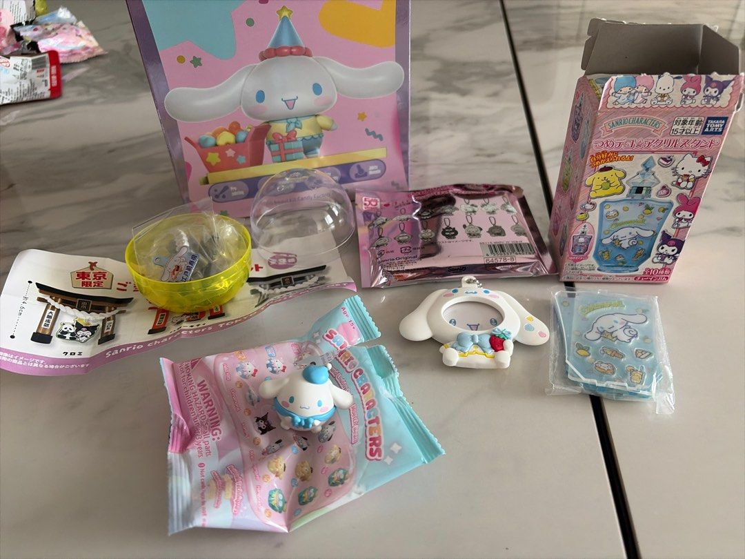 Assorted Sanrio Cinnamoroll, Hobbies & Toys, Memorabilia & Collectibles ...