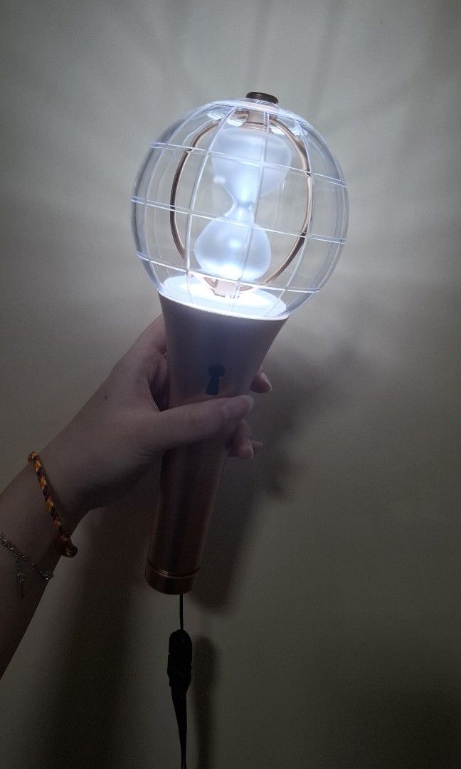 Ateez lightstick ver version 2 atiny concert, Hobbies & Toys ...