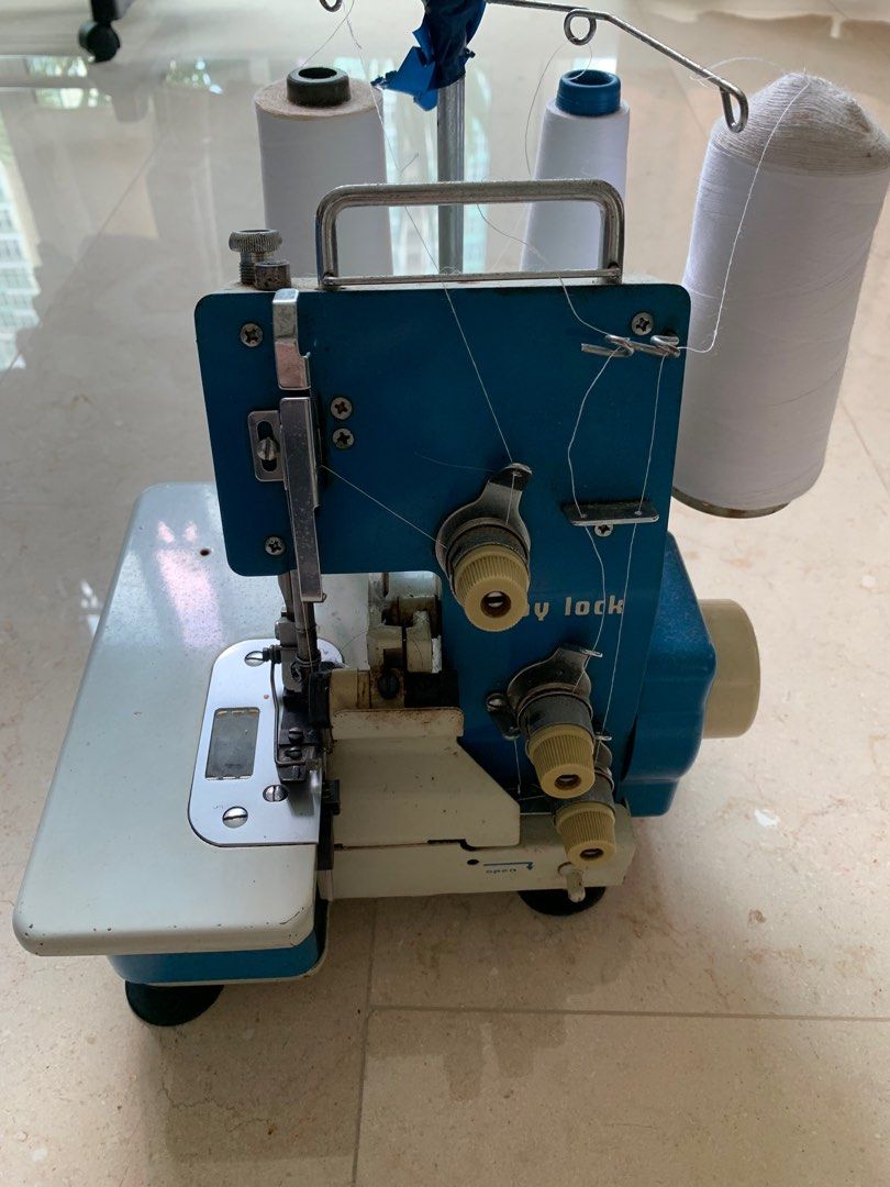 Baby Lock serger BL3-406D, Hobbies & Toys, Stationery & Craft, Handmade ...