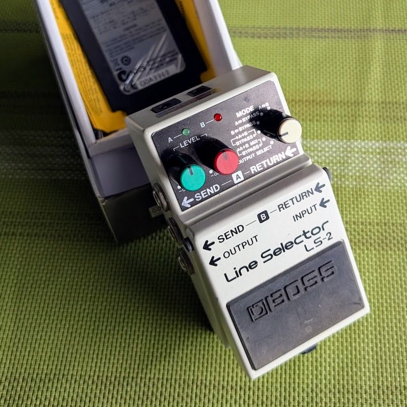 Boss LS-2 Line Selector Pedal, Hobbies & Toys, Musical Instruments on ...