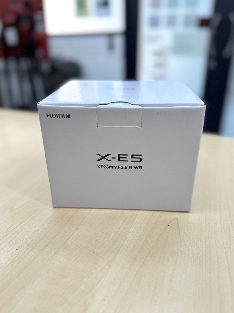 BRAND NEW FUJIFILM X-E5 BODY (SILVER COLOUR) BODY ONLY TAKE OUT KIT ...