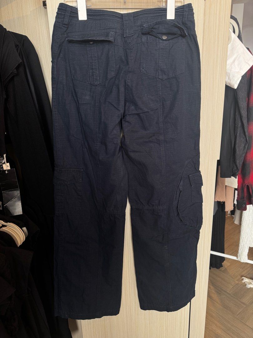 Brandy Melville Kim Navy Cargo Pants, Women's Fashion, Bottoms, Other ...