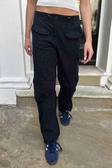 Brandy Melville Kim Navy Cargo Pants, Women's Fashion, Bottoms, Other ...