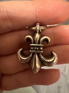 Chrome Hearts Cross Ball Stud Earrings, 名牌, 飾物及配件 - Carousell