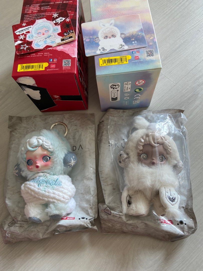 CLEARANCE SALE ! New but opened foil - Pop Mart SKULLPANDA Song of snow ...