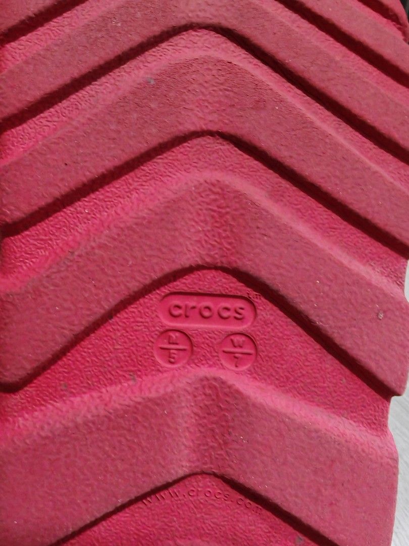 Crocs Clogs - Gray and Black, Men's Fashion, Footwear, Flipflops and ...