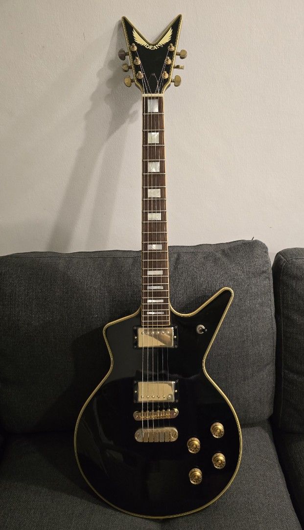 Dean Cadillac CADI 1980, Hobbies & Toys, Musical Instruments on Carousell