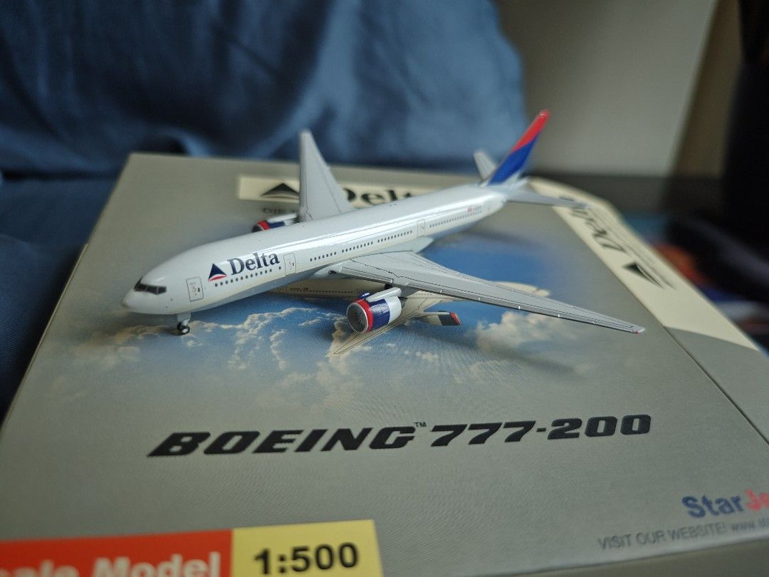 Delta Boeing 777-200 Diecast Model, Hobbies & Toys, Toys & Games on ...