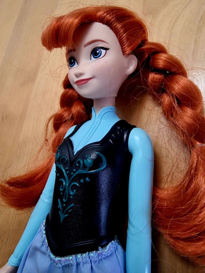 Disney Frozen Anna Doll, Hobbies & Toys, Toys & Games on Carousell