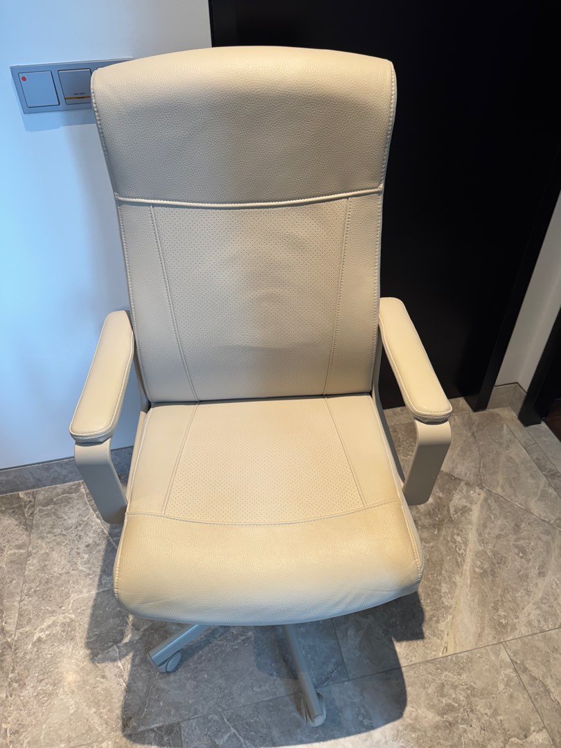 Ergonomic Office Chair - Cream Leather, Furniture & Home Living ...