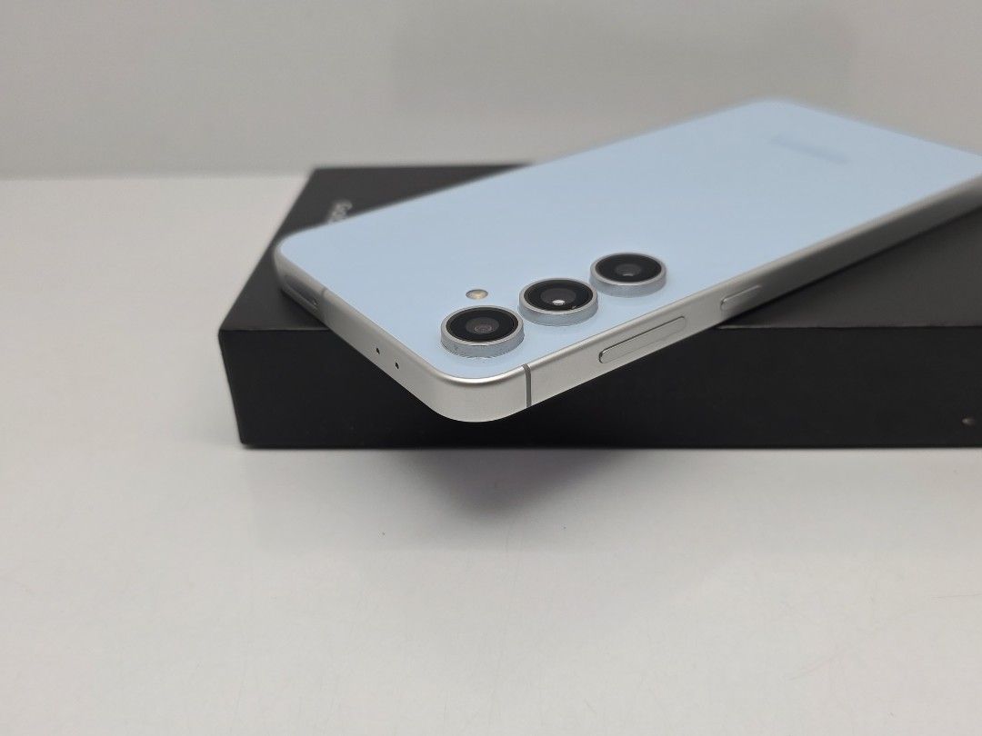 Galaxy S24 FE Blue 256GB, Mobile Phones & Gadgets, Mobile Phones ...