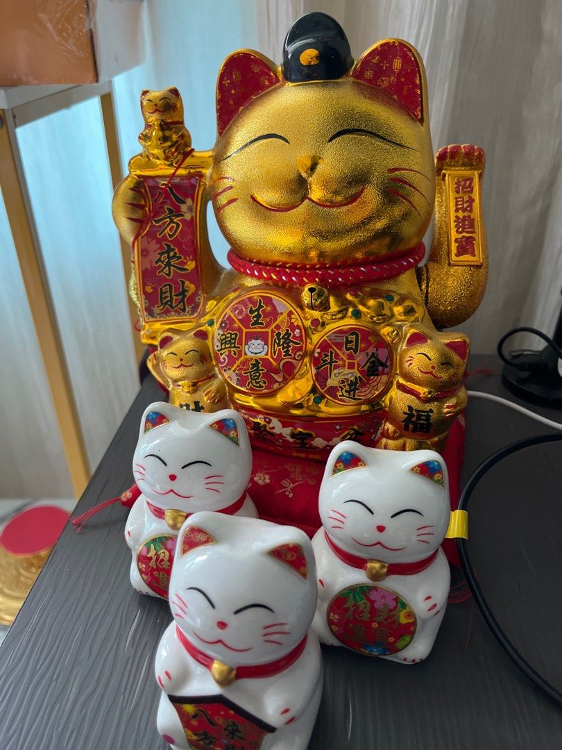 Golden Fortune Lucky Cat Figurine Set, Hobbies & Toys, Toys & Games on ...