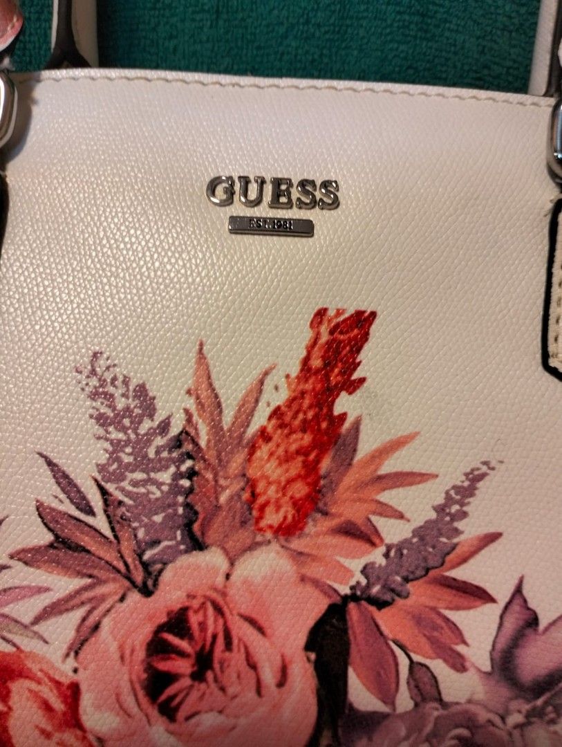 Guess Floral Tote Bag, Women's Fashion, Bags & Wallets, Tote Bags on ...