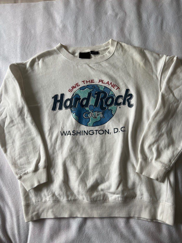 Hard rock cafe washington dc white sweater, Men's Fashion, Coats ...