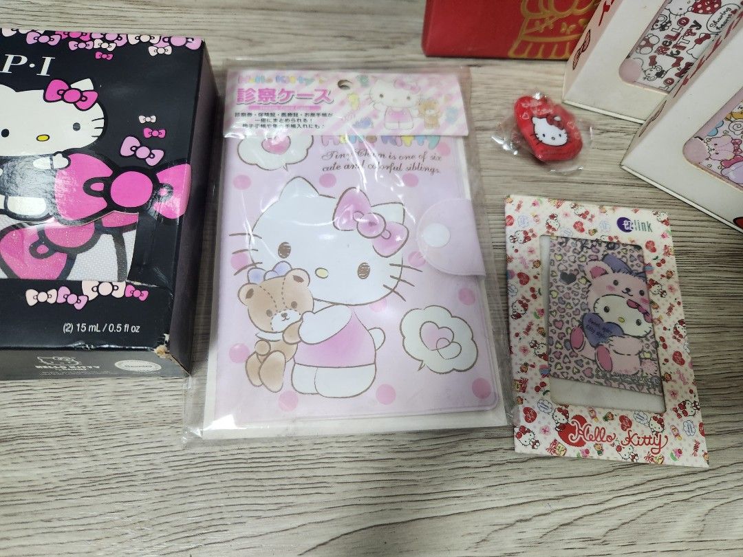 Hello Kitty mcdonald's soft toy , mask, health book cover, ez-link, red ...