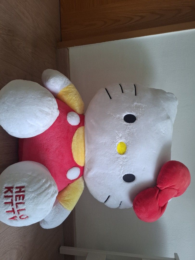 Hello Kitty Plush Toy, Hobbies & Toys, Toys & Games on Carousell