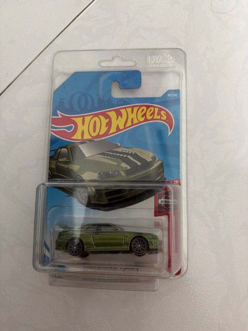 Hot Wheels Nissan Skyline GT-R R34 Green, Hobbies & Toys, Toys & Games ...