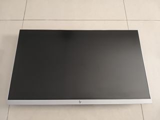 27 inch monitor, Computers & Tech, Desktops on Carousell