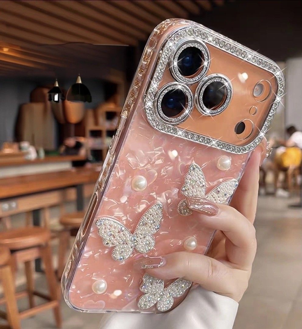 Iphone 17 pro max , 17 pro, 17, 16 pro max , 16 pro butterfly bling ...