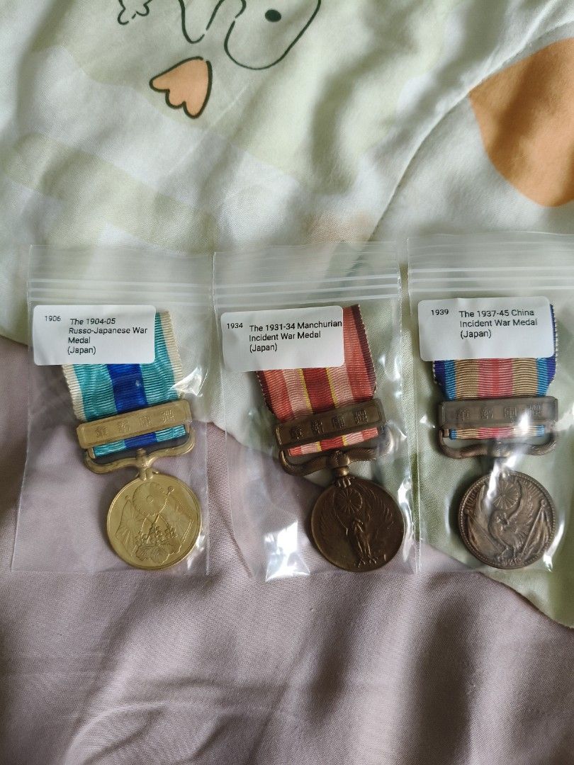 Japan war medals, Hobbies & Toys, Memorabilia & Collectibles, Vintage ...