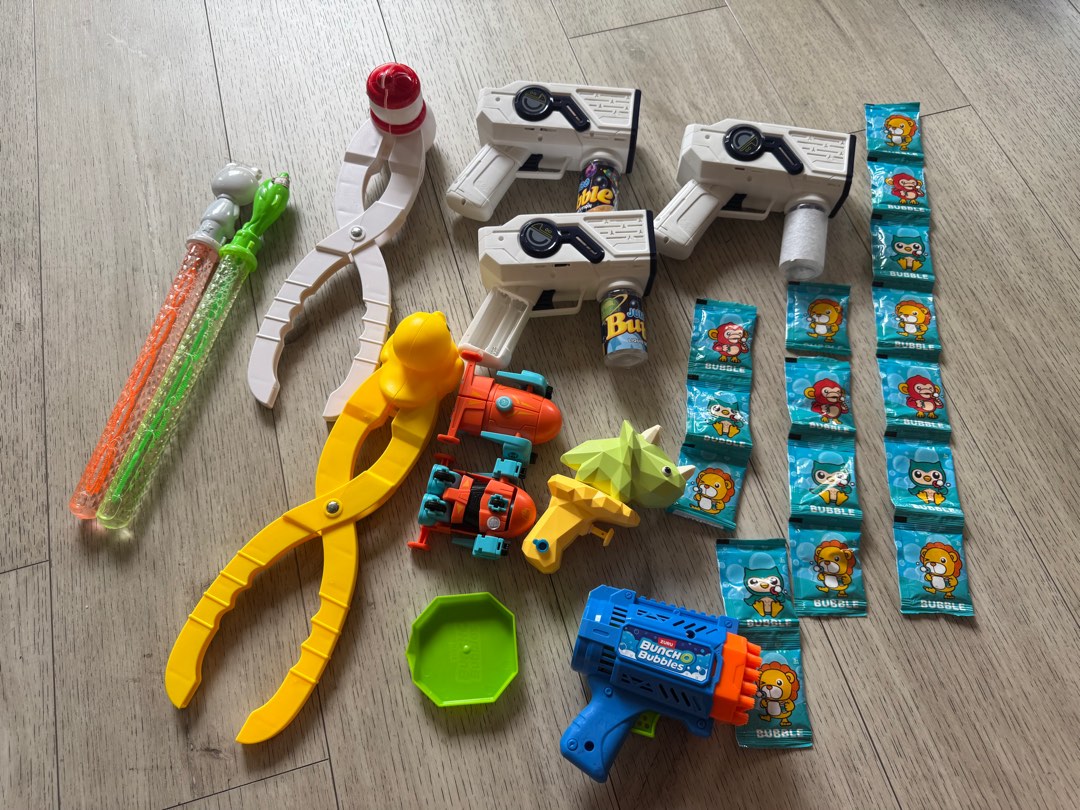 Kids' Bubble Gun and Snowball Maker Toy Set, Hobbies & Toys, Toys ...