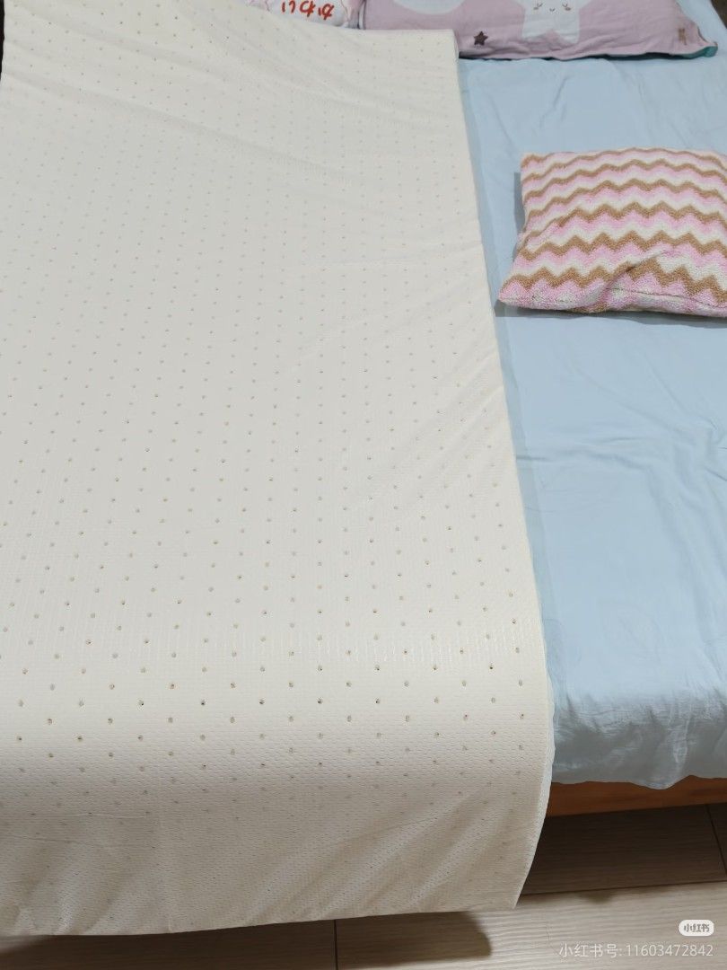 Latex Mattress Topper, Furniture & Home Living, Furniture, Bed Frames ...