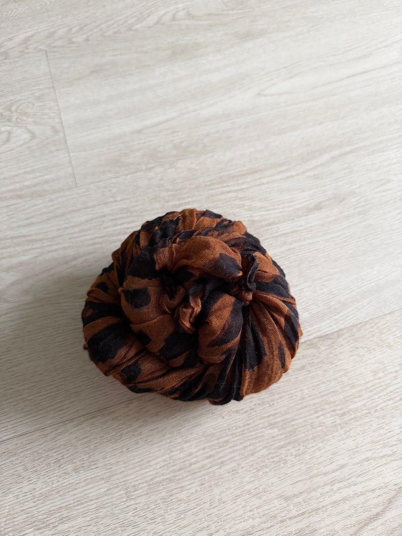 Leopard print 🐆 scarf, Women's Fashion, Coats, Jackets and Outerwear on ...