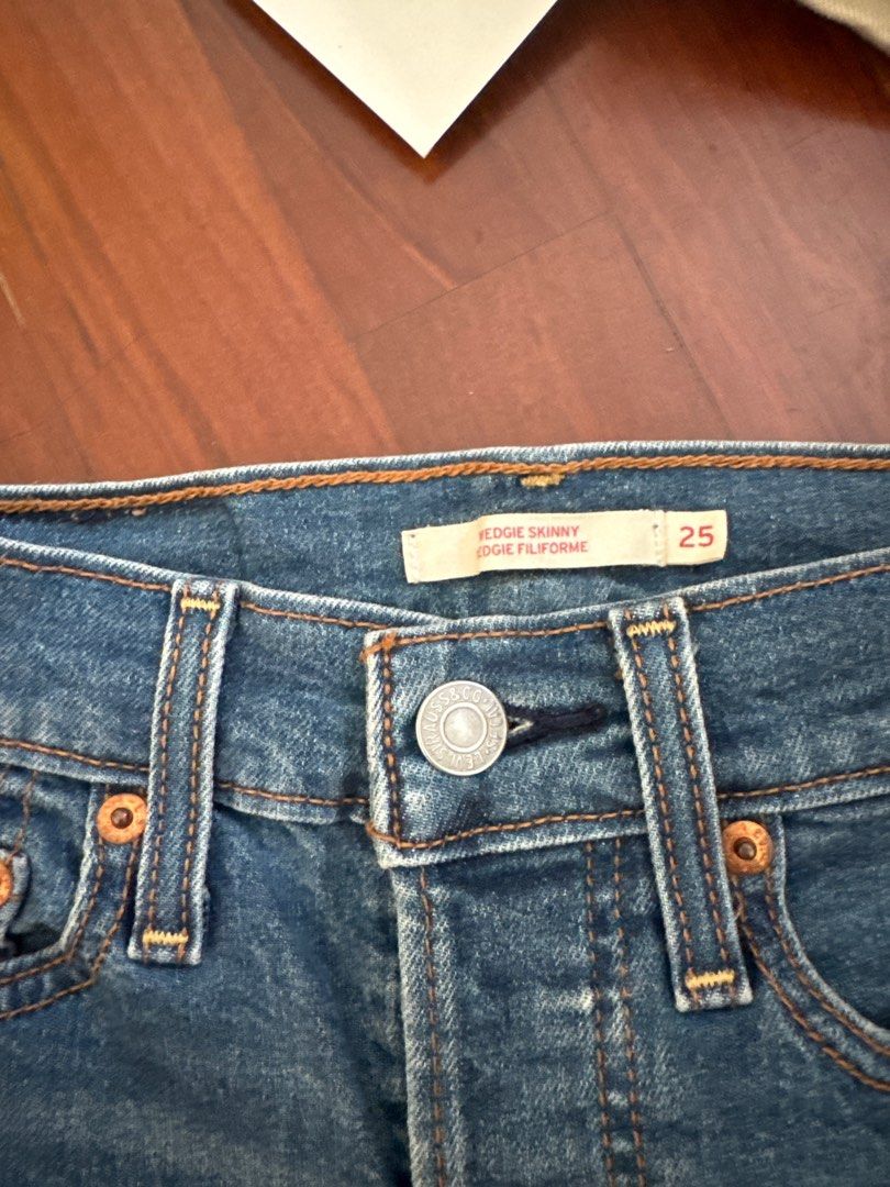 Levi's Wedgie Skinny Jeans - Size 25, Women's Fashion, Bottoms, Jeans ...